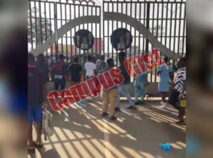 UNIBEN Students Protest Assault By Soldiers, Shut School Gate - RERO TV