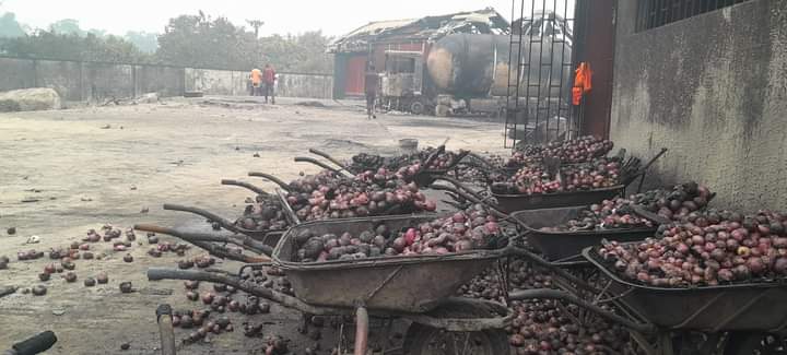 Update from yesterday gas explosion at okoloba, Effurun Delta State ...