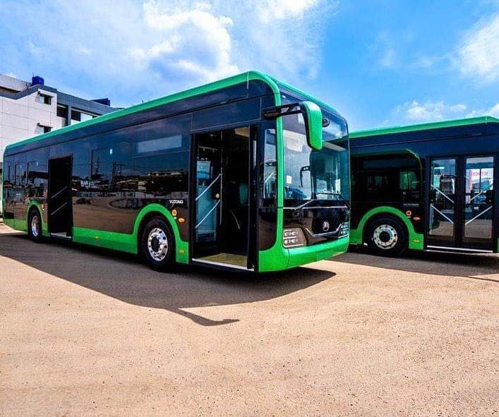 PHOTOS: Sanwo-Olu Unveils First Set of Electric Buses In Lagos - RERO TV
