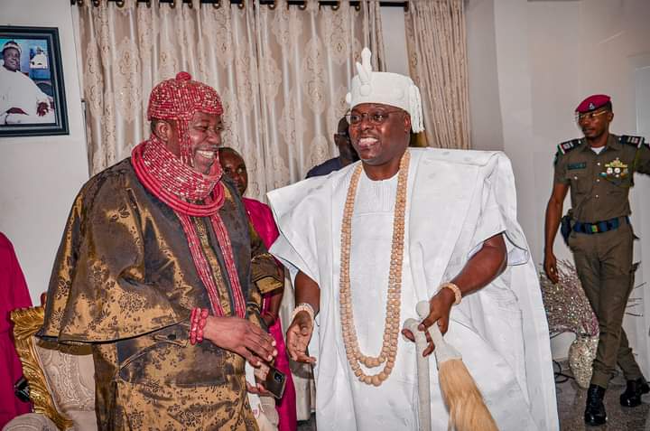 Photos : Idjerhe King storm Victoria Island, Lagos on strategic meeting ...