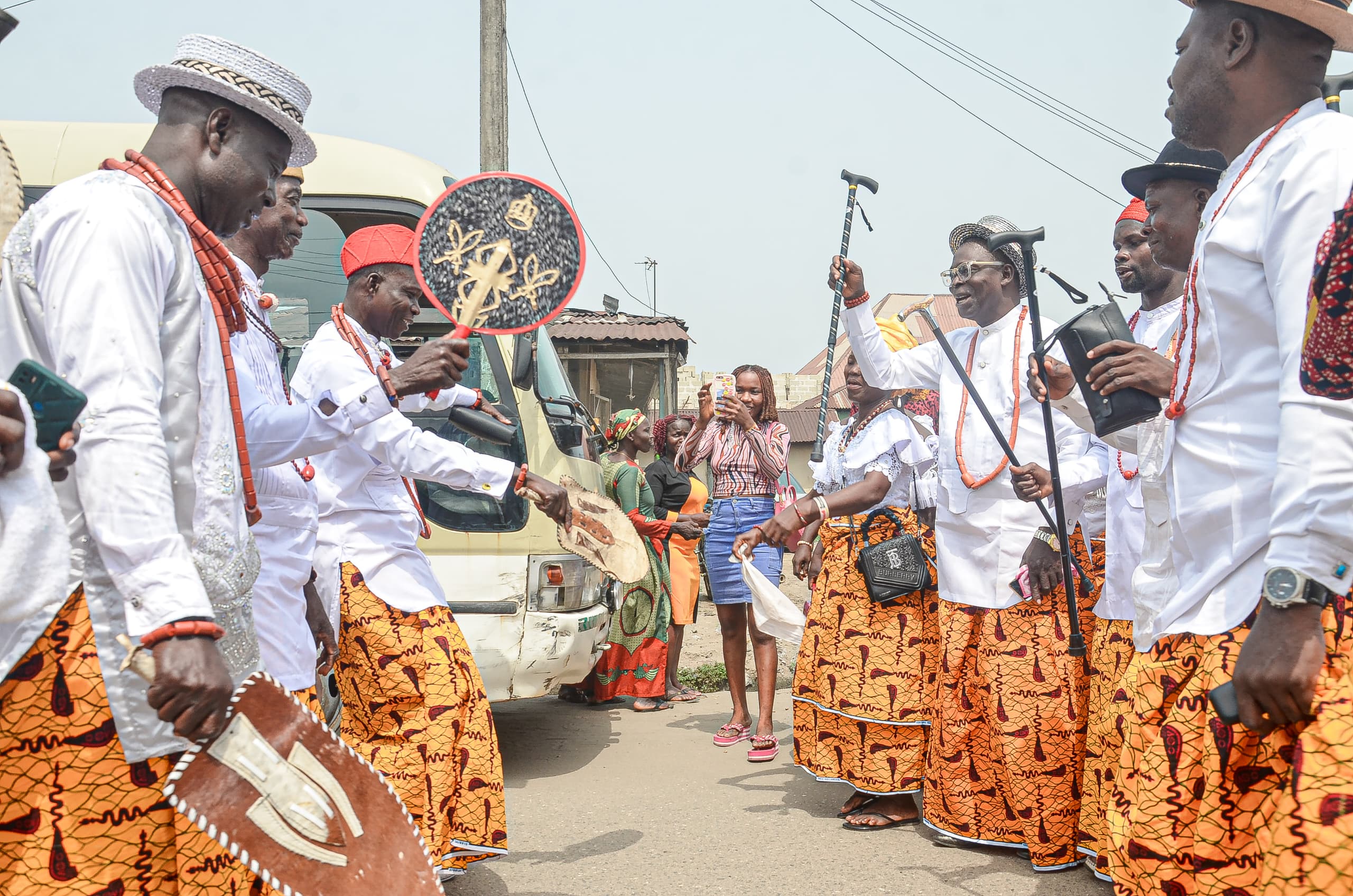 Efe descendants from Mosogar kingdom celebrates Okpame Annual Carnival ...
