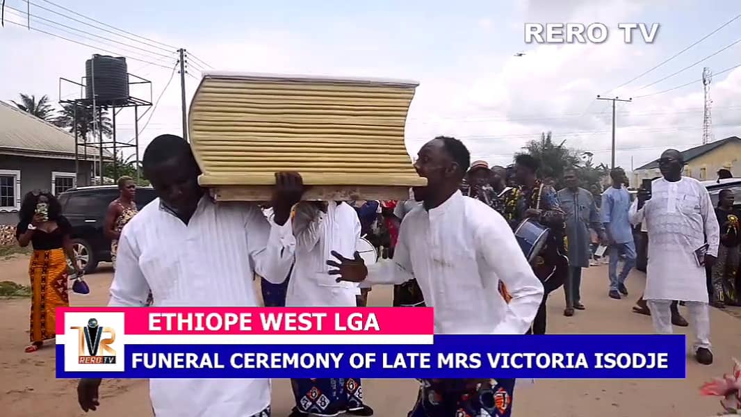 Dignitaries join Idjerhe Chief Udju Onoriode to bury Mother In-Law ...