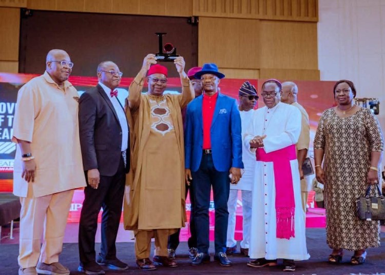 Senator Dafinone celebrates Delta Governor, Oborevwori’s Double Award ...